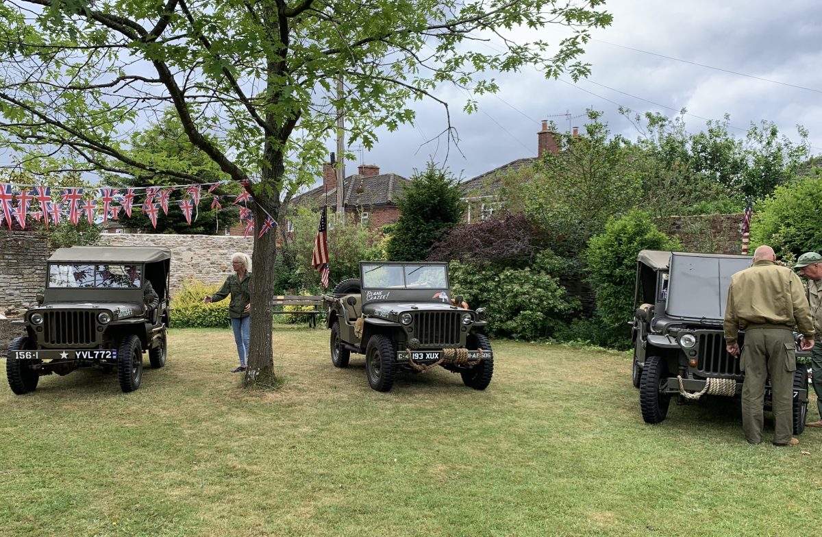 Visitors go back to the 1940s at Evesham museum's garden party - The ...